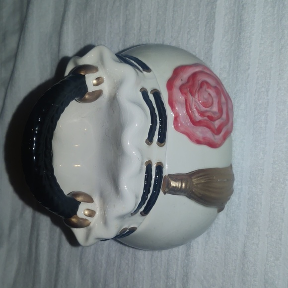 Kitchen | Rose Shape Cookie Jar Excellent Condition No Chips | Poshmark